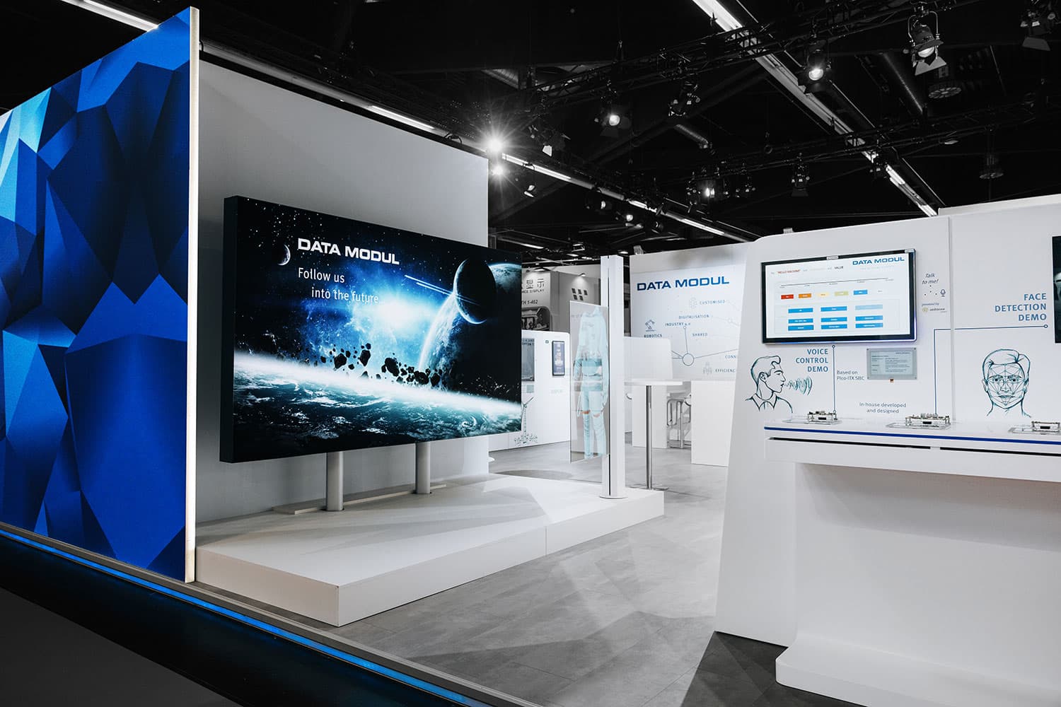 DATA MODUL - embedded world - Messedesign Heilmaier